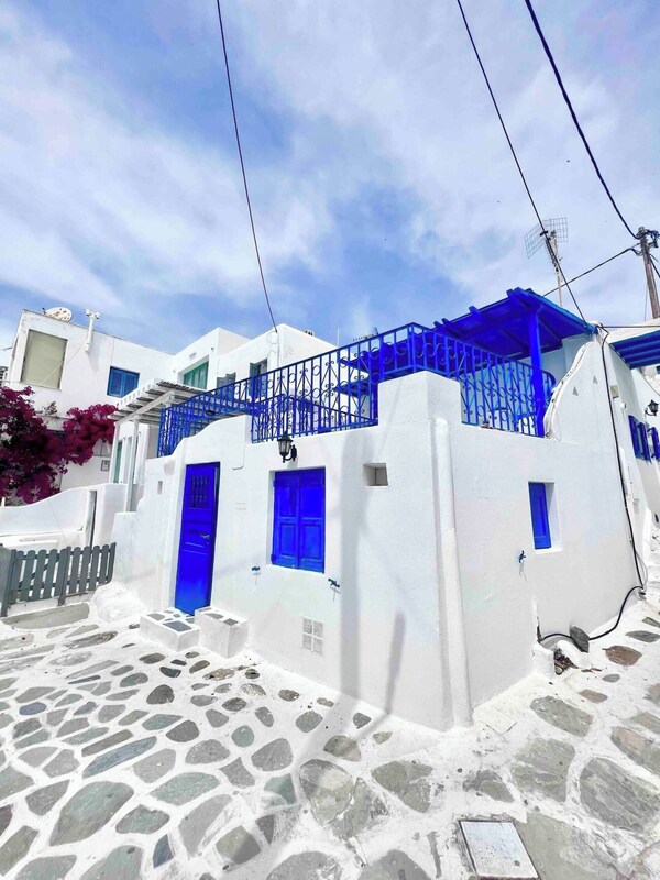 Sunset Suite: Charming 2-bedroom Apartment With Wifi, Ac In Center Of Mykonos - Mykonos Region