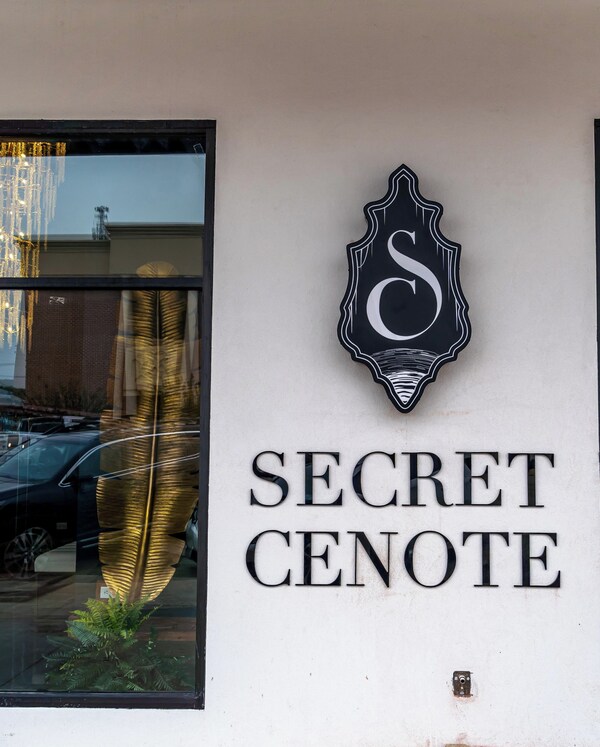 Newly Renovated Boutique Hotel - Jacksonville, TX