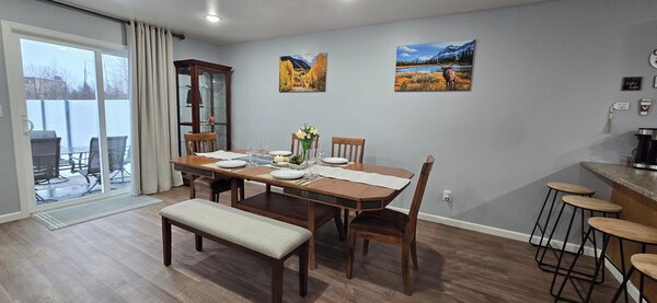 Alaska Charm 3-bedroom Townhome With Wifi In Brilliant Fairbanks - Alaska