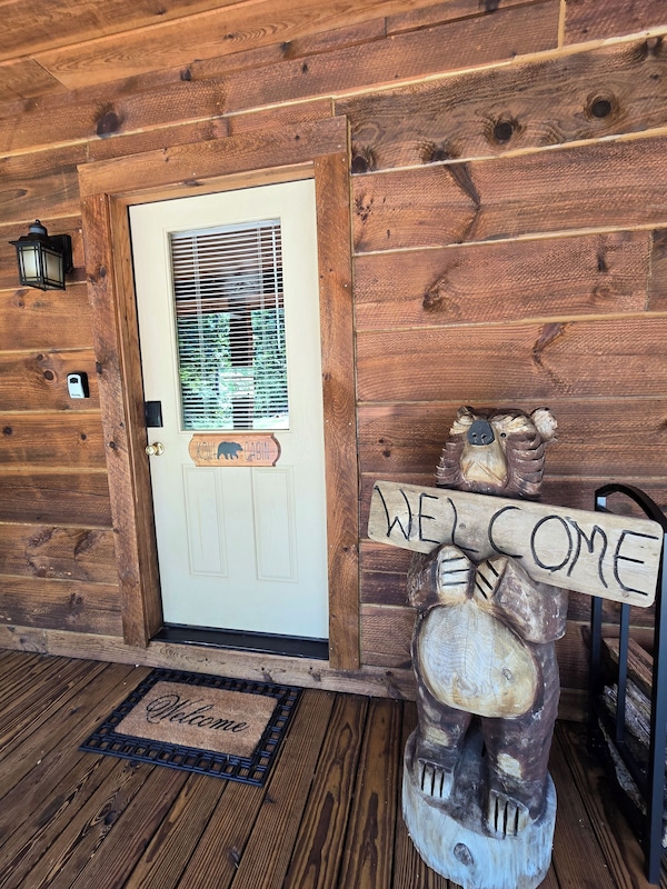 Kovi Bear Cabin Near Shenandoah Np, Wineries & Restauraunts With Wi-fi - Culpeper, VA