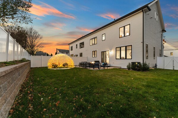 Villa In Boston 6br 5.5 Bath-igloo, Arcade, Parking,game Room,ev - Brandeis University, Waltham