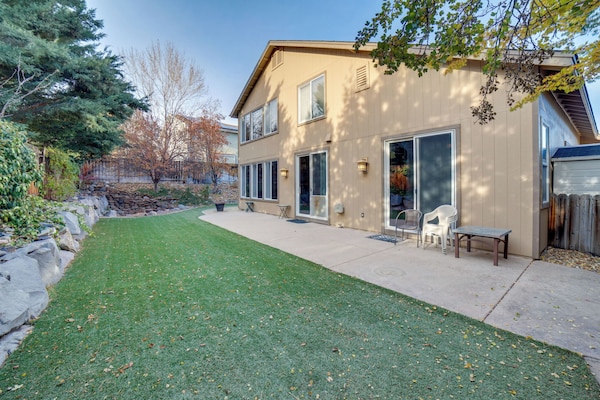 7 Miles To Downtown Reno W/ Hot Tub: Cozy Getaway - Reno, NV