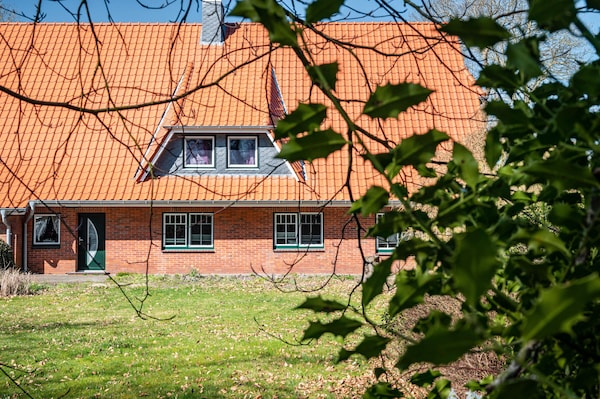 Apartment "Leuchtturm" With Shared Terrace - Neuhaus