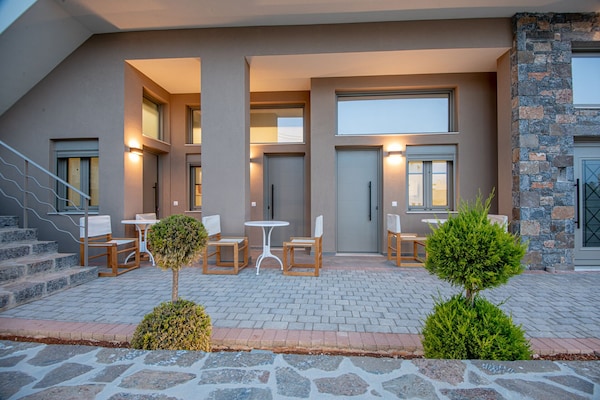 Mylos 2 Modern Apt,by Idealstay Experience - Agios Nikolaos
