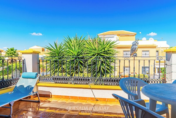 Stunning Holiday Home In Ciudad Quesada, Your Mediterranean Escape - Almoradí