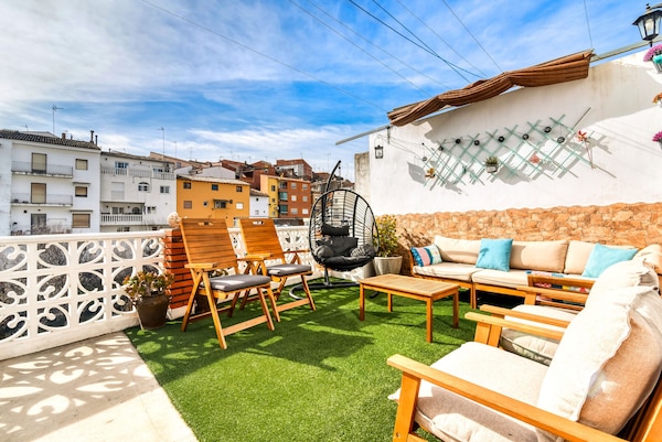 Casa Rural 'Tío Salvador' Con Vistas Al Lago, Terraza Privada Y Wi-fi - Bolbaite
