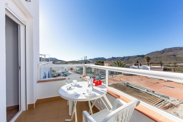 Casa Rural 'Luna' Con Vistas A La Montaña, Terraza Privada Y Wi-fi - Cabo de Gata