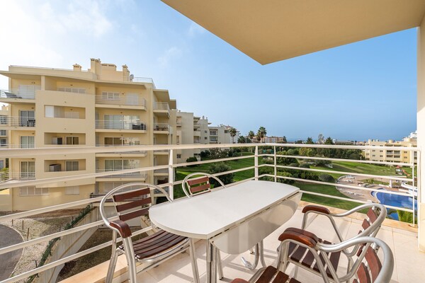 Apartment 'Marachique 205' With Sea View, Shared Pool And Shared Garden - Alvor