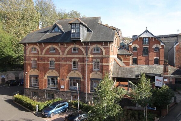 City Centre Loft Apartment | Sleeps 5 | Fast Wifi - Exeter