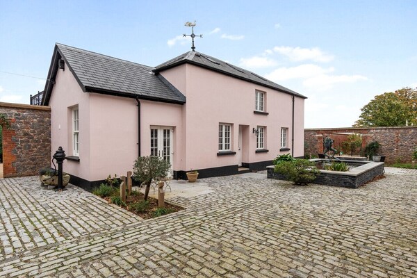 The Coachhouse, Devon - Sidmouth