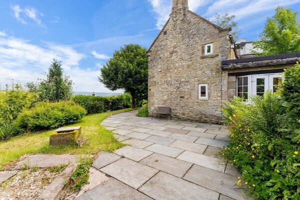 Peak District Break In Cottage With Great Views - Wirksworth
