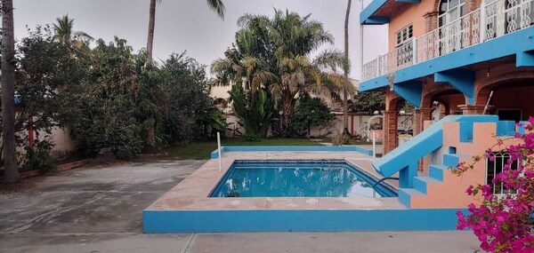 Spacious 6-bedroom House In Beautiful La Peñita De Jaltemba With Wifi, Ac - La Peñita de Jaltemba