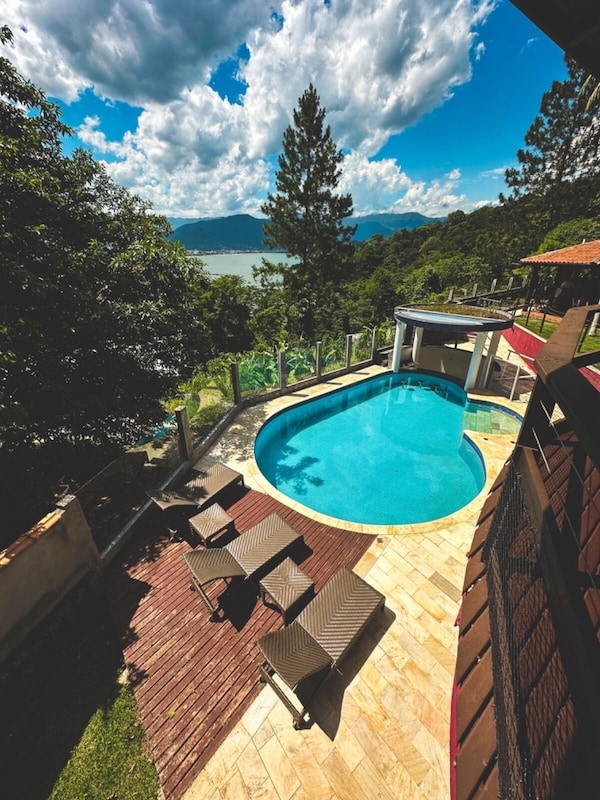 Casa Cinematográfica Vista Pra Praia De Itagua ,Ubatuba - Ubatuba