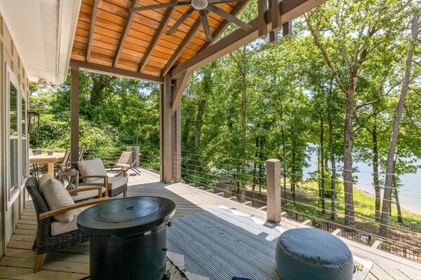 Lake Allatoona House With Private Dock, Hot Tub & Fire Pit. Family And Groups! - Acworth, GA