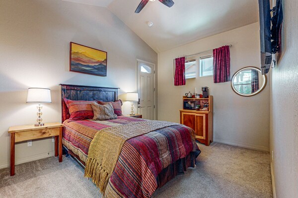 Cozy Casita With Private Patio, High-speed Internet And Cable - Flagstaff, AZ