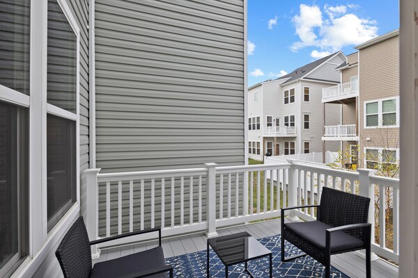 3-level Luxury Modern Townhome Minutes From Bwi + Casino - Baltimore/Washington Airport (BWI)