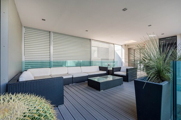 Executive Suite - Thuir