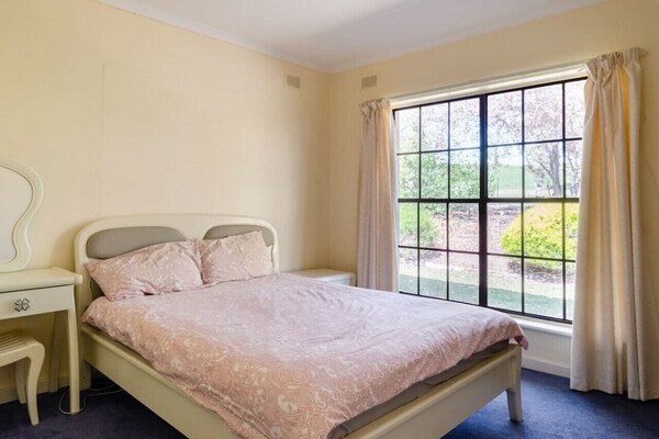 Cozy House In The Vineyard - Mount Barker