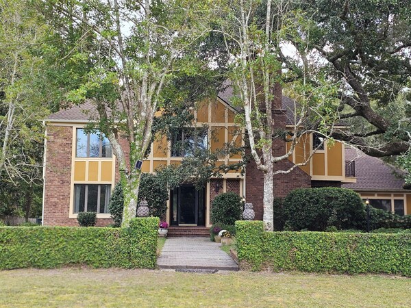 The Ranch:\na Spacious 5-bedroom Home With Pool In Quiet Neighborhood - Conway, SC