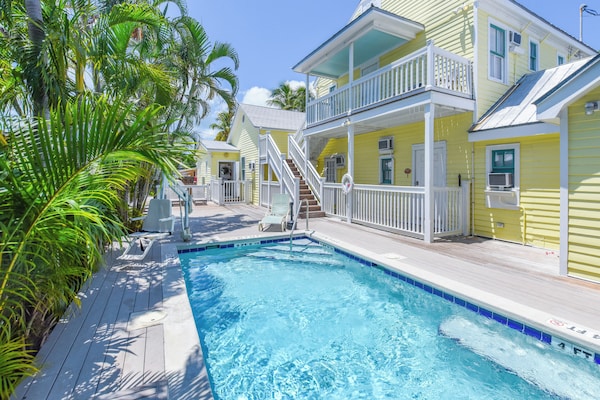 Vangogh Studio | Updated, Old Town, Heated Pool - Fantasy Fest - Key West