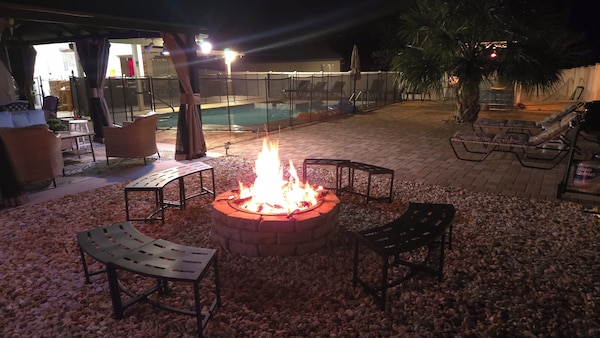 Lovely Rv With Outdoor Pool And Jacuzzi. - DeLand, FL