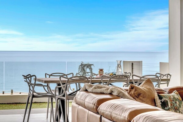 Henleys Treasure Experience Opulence On The Ocean - Port Adelaide