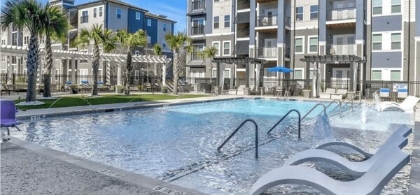 *New* *Modern* Less Than 2 Miles From Universal, Epic Univ, Volcano Bay & More - Universal Orlando Resort, Orlando