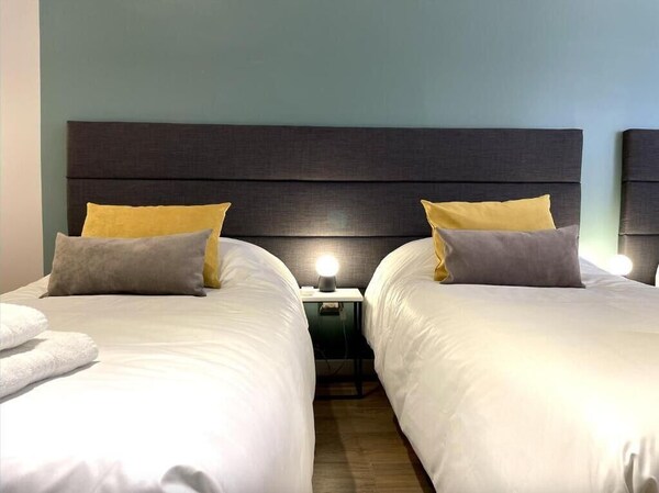 Quadruple Room With Private External Bathroom - Mendoza