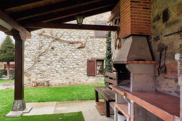 Casa Rural 'El Serenal' Con Vistas A La Montaña, Terraza Privada Y Wi-fi - Posada de Valdeón