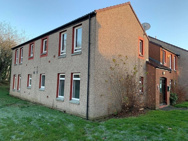 Modern Apartment In Stenhousemuir With Stunning Views - Falkirk