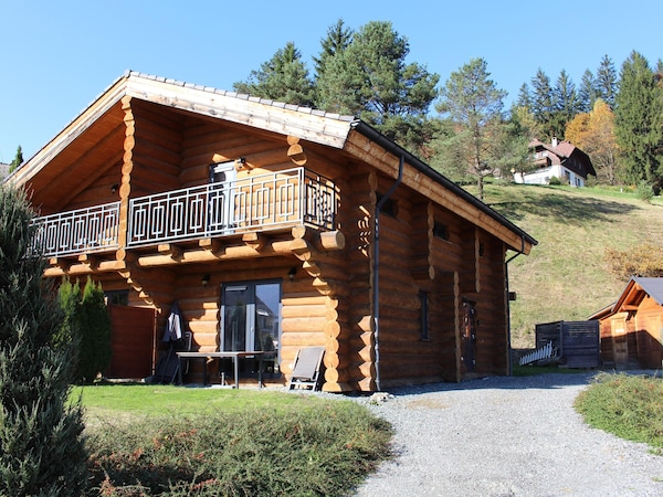 Authentic Wooden Chalet Near Nassfeld Ski Area - Weissensee