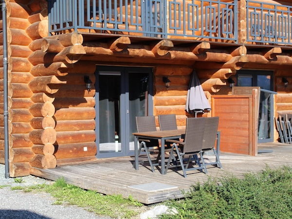 Authentic Log House Near Top Ski Resort - Weissensee