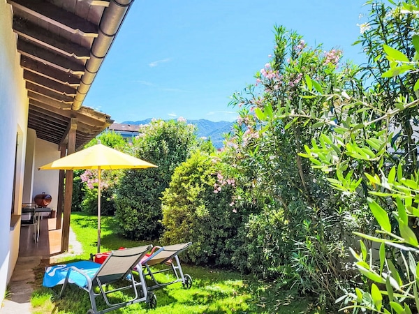 Prachtig Vrijstaand Vakantiehuis Voor 5 Personen Met Tv, Patio En Parking - Locarno