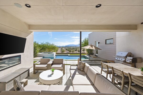 Palladium Palace By Vare | Miralon Resort! - Palm Springs, CA