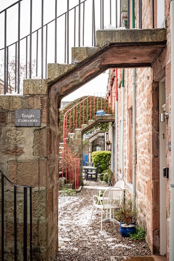Taigh Carnan, Inverness - Inverness