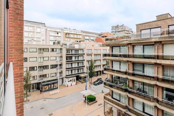 1 Bedroom Accommodation In Nieuwpoort - Nieuport