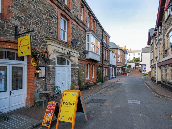 Wanderers Rest, Pet Friendly, Character Holiday Cottage In Lynton - Lynton