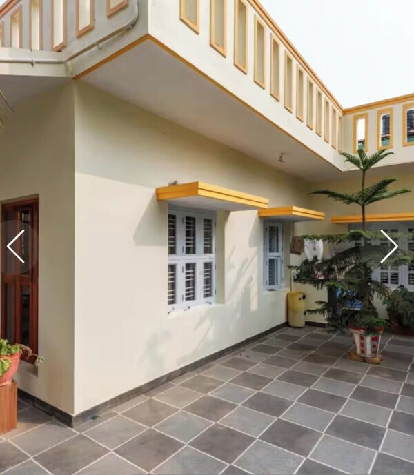 Escape To A Hidden Gem Nestled In A Tranquil Residential Colony. - Bangalore