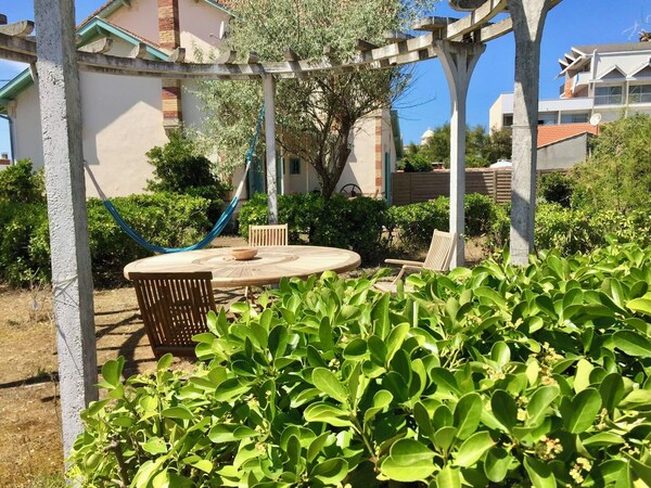 Authentic, Lovely Villa Just 50m From The Beach For Up To 22 People - Lacanau Océan