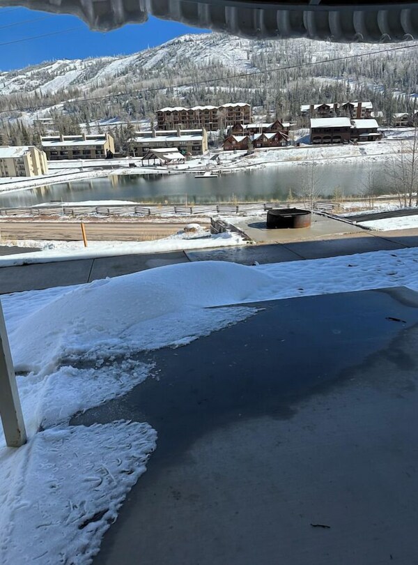 Mountain Lake View 2 Bedroom / 2 Bath - Brian Head, UT