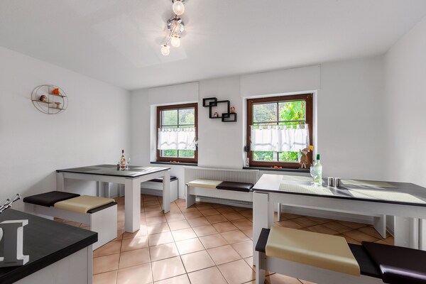 Großes Ferienhaus Im Schönen Nehren An Der Mosel - Beilstein