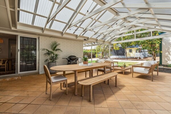 Bayleaf Retreat~family & Pet Friendly Beach Escape - Aldinga