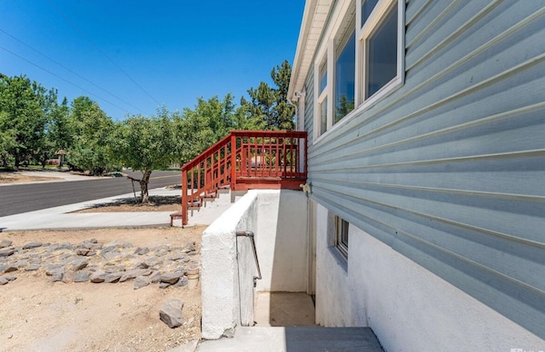 Spacious 6br, 5ba House Near Unr & Downtown Reno - Reno, NV