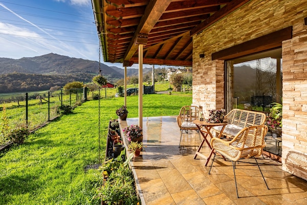 Maison De Campagne "La Tachuela" Avec Vue Sur Les Montagnes, Jardin Privé Et Wi-fi - Asturies