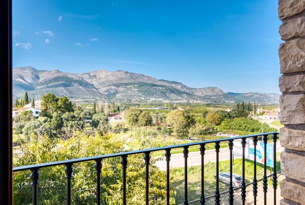 Apartment 'El Castellet' With Mountain View, Wi-fi And Air Conditioning - Guadalest