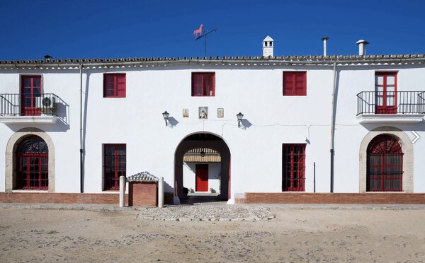 Country House 'La Mariscala' With Private Pool, Wi-fi And Air Conditioning - Trebujena