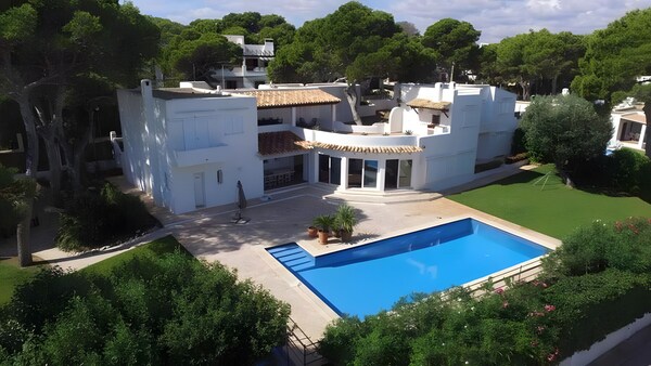 Villa 'La Chamade' Con Vistas Al Mar, Piscina Privada Y Wi-fi - Cala d'Or