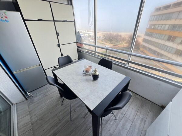 Valras-plage: Renovated 1-bedroom Apartment, Air Con, Wifi, Parking, 50m From Beach - Portiragnes