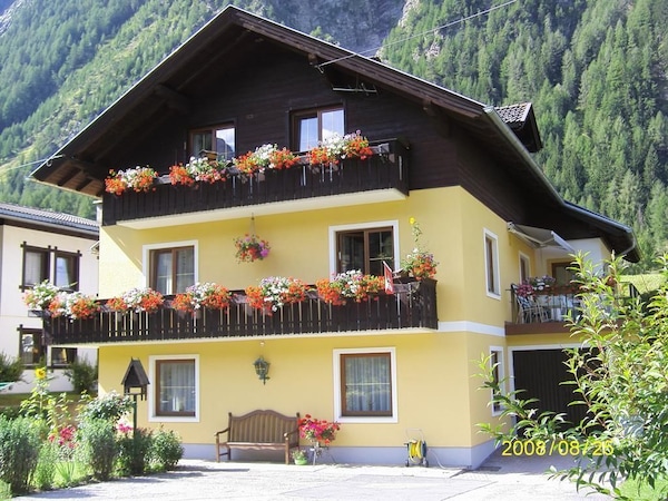 Vacation Apartment 2 - House Sonja - Heiligenblut