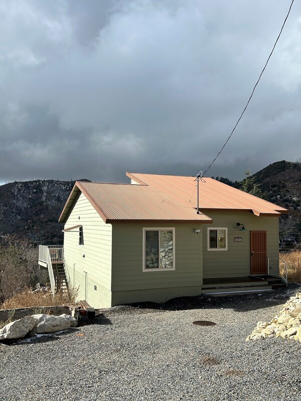 Rose Canyon Lake Cabin On Mt. Lemmon, Arizona Overlooking Summerhaven - Sonora